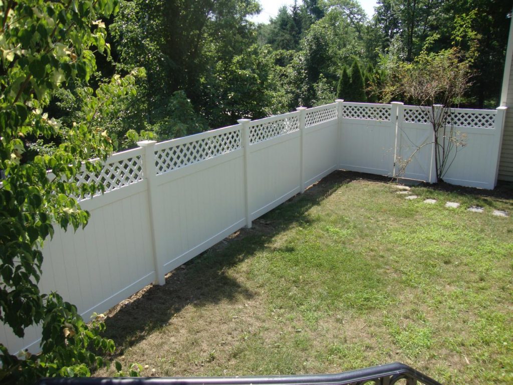 6' high white vinyl diamond lattice top fence - Reliable Fence