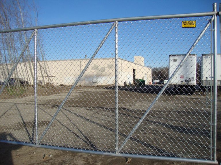 chain link double slide gate - Reliable Fence